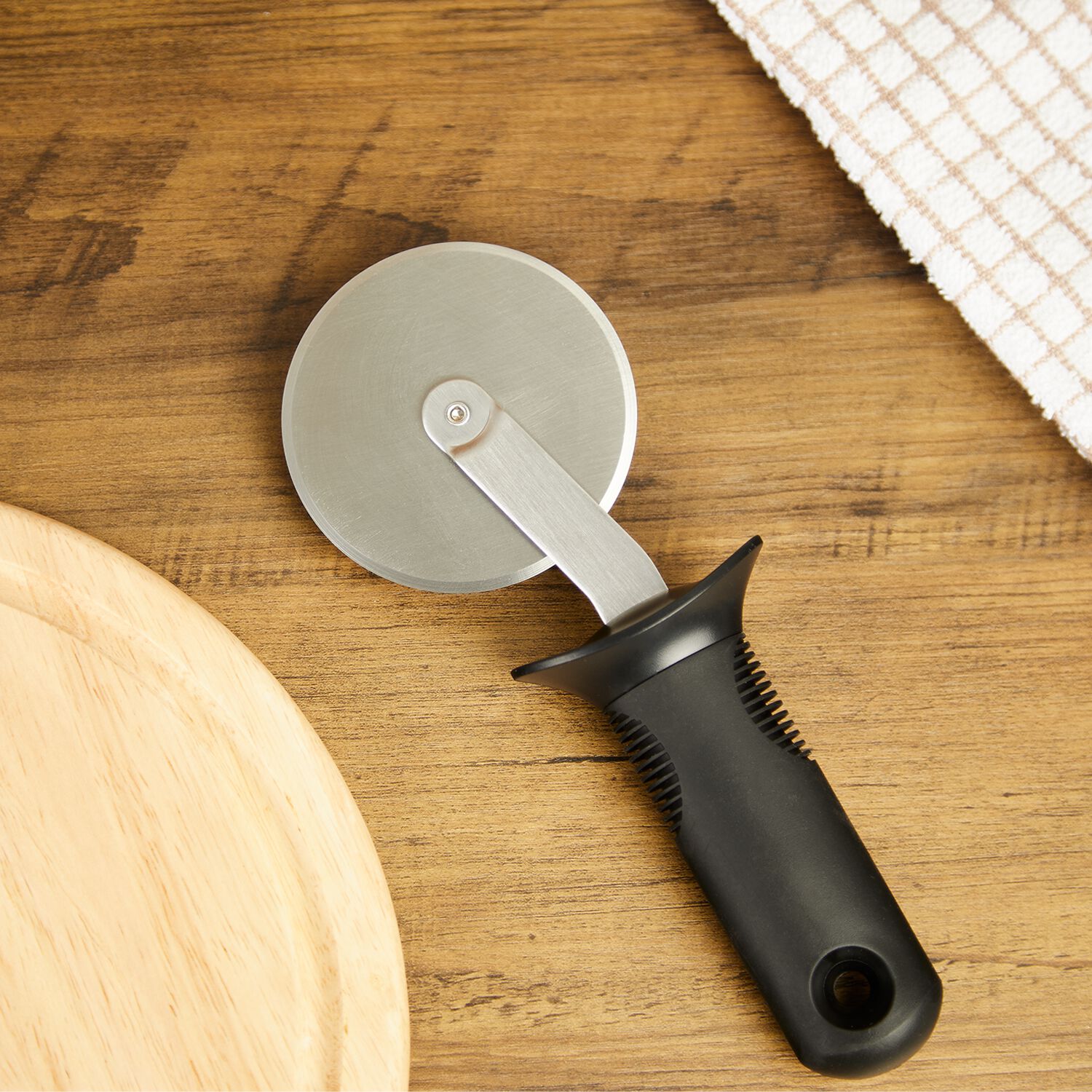 OXO Good Grips Pizza Wheel - Home Store + More